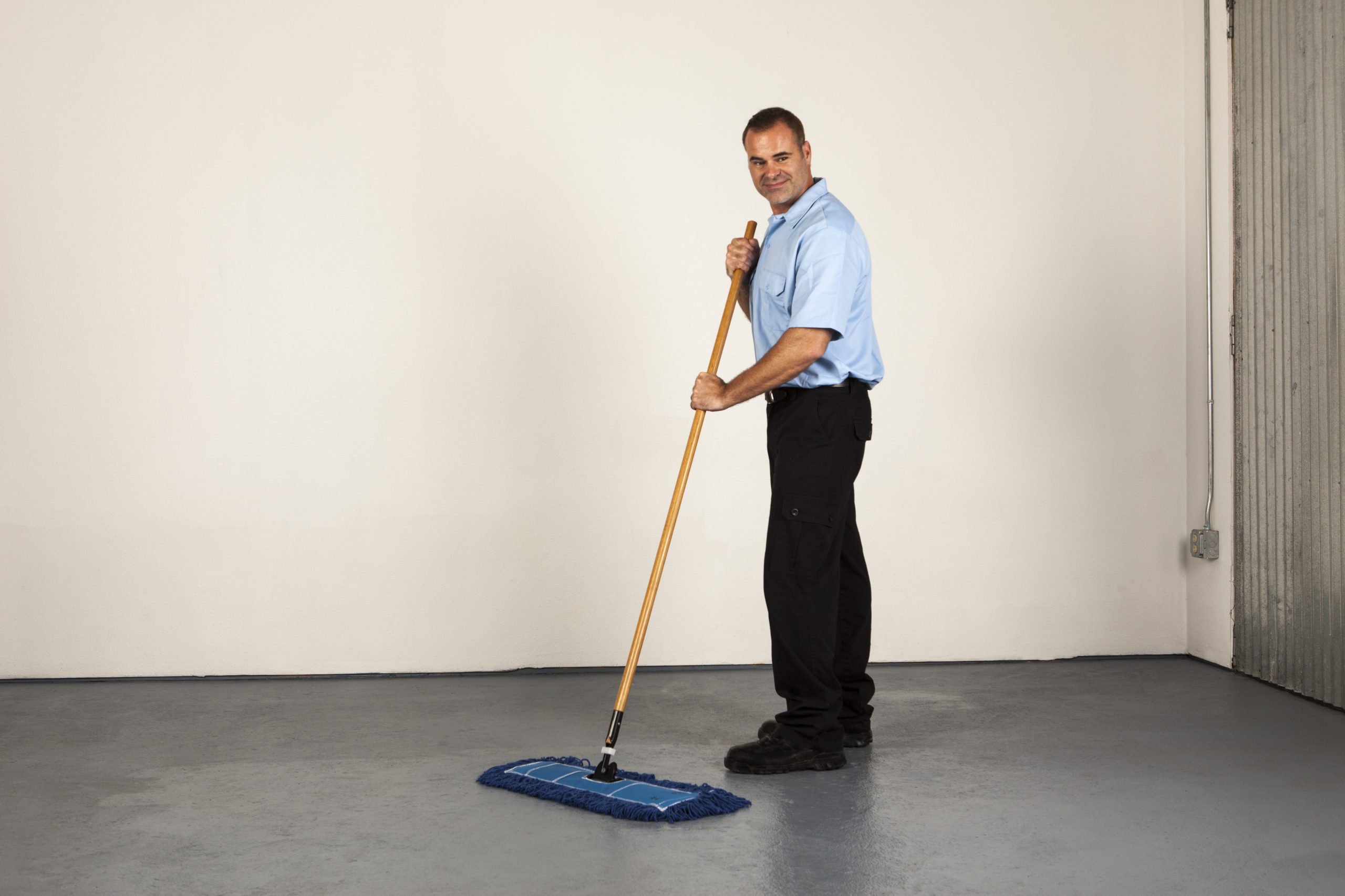 Why Dust Mops Are Essential for Keeping Facilities Clean and Tidy ...